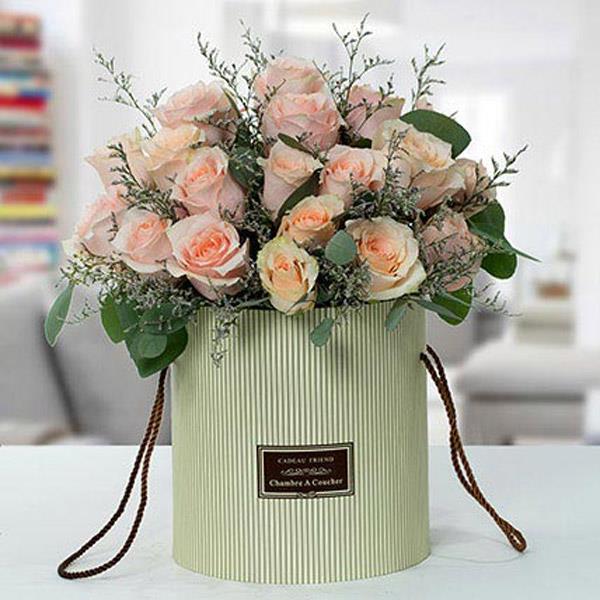 Send Peach Roses Arrangement in Cylindrical Box Online ...