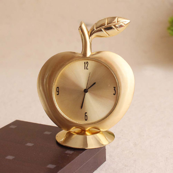 Send Stylish Golden Clock Online - DW19-93226 | Giftalove