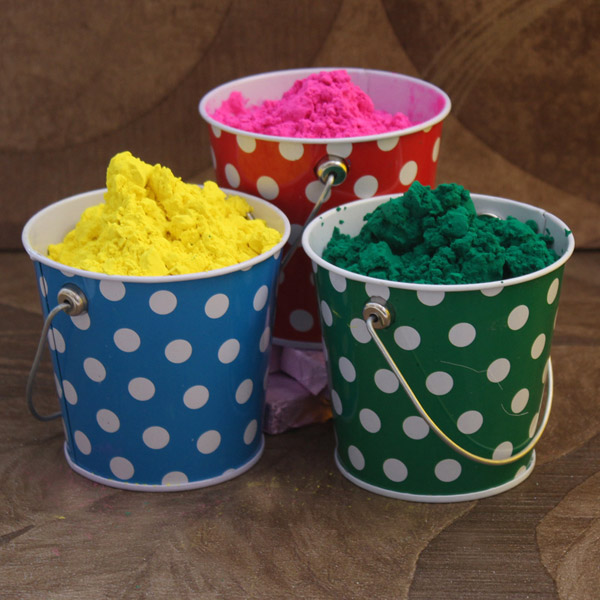 Holi Gifts Online | Upto 35% OFF | Buy/Send Holi Gift Online to India ...