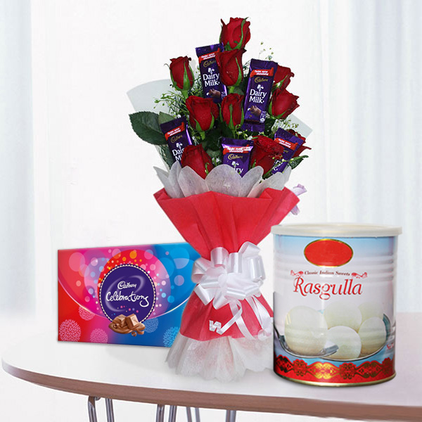 Send The Stunning Gift Bouquet Online - KCEX17007KC17 | Giftalove