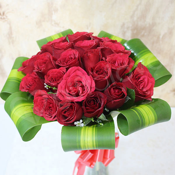 Send Red Roses Blend Online - PGI18005GAL18 | Giftalove