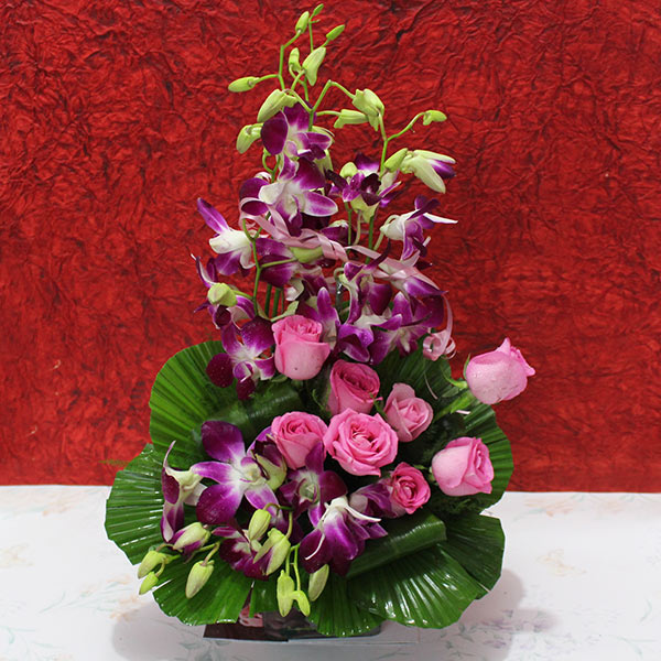 Send Beguiling Purple Orchids & Pink Roses Basket Online ...