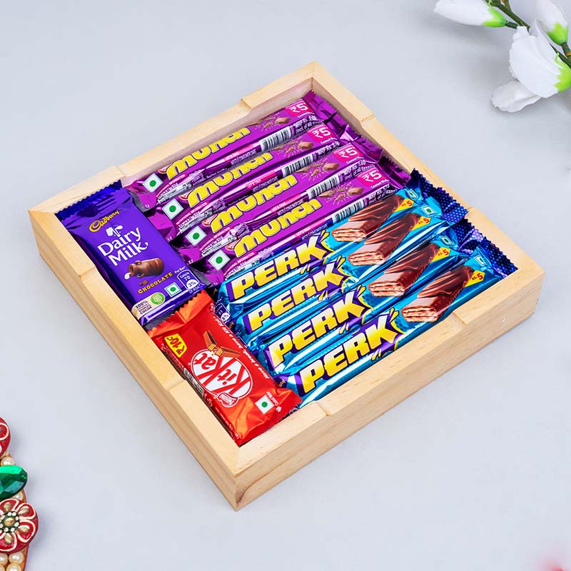 Send Munch N Dairy Milk Chocolate Gift Pack Online - GAL23-111125 ...