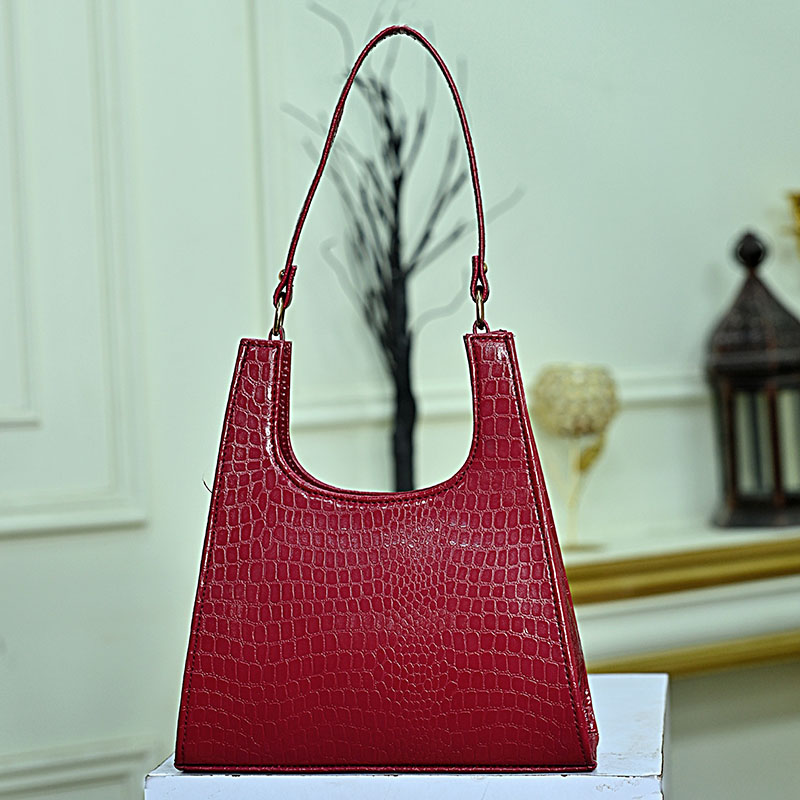 Send Red Handbag for Her Online - GAL23-110498 | Giftalove