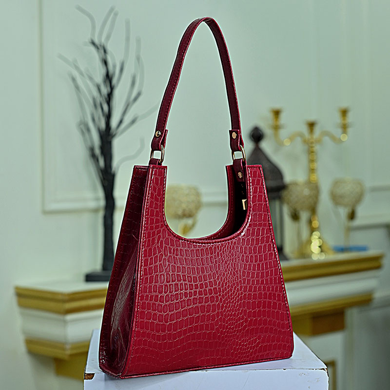Send Red Handbag for Her Online - GAL23-110498 | Giftalove