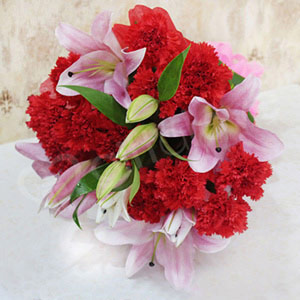 Flower Delivery in Delhi | Send Flowers to Delhi | Giftalove